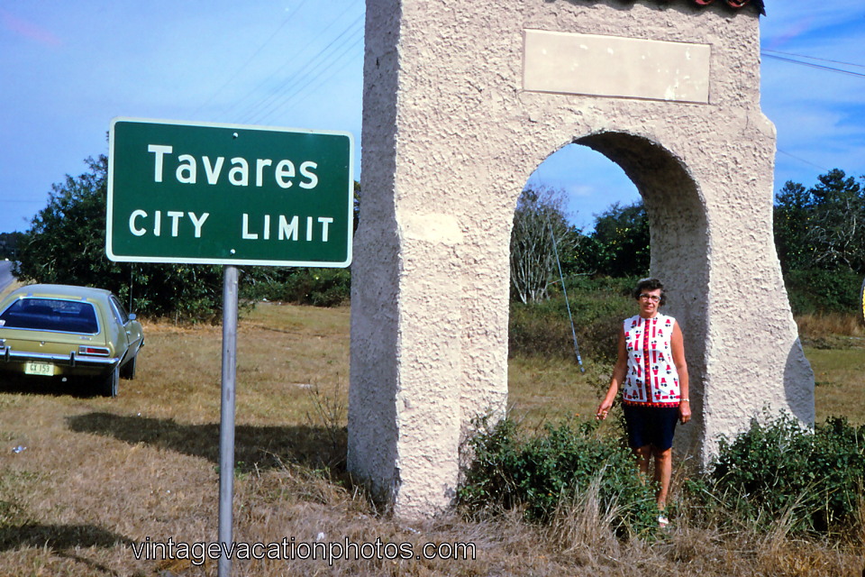 Vintage Vacation Photos: Tavares city limit, 1974