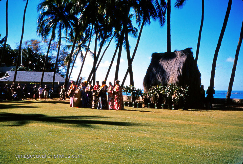 Vintage Vacation Photos: Hawaii, 1959